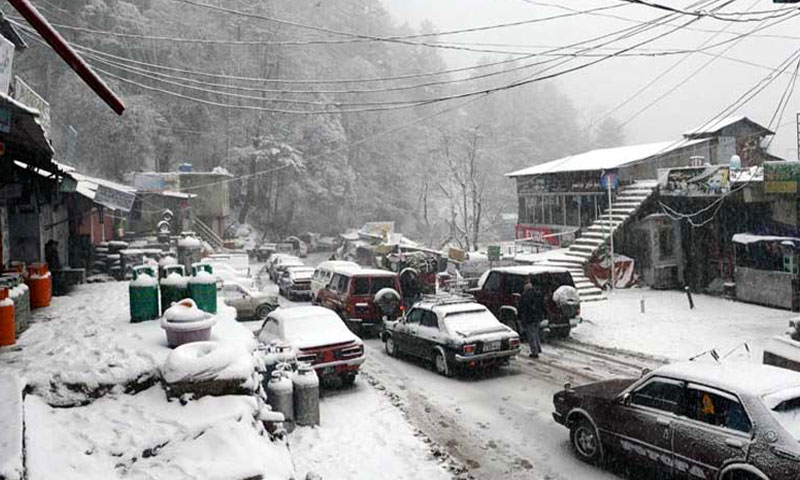 Snowfall Intensifies Cold Weather Across Northern Pakistan – Daily ...